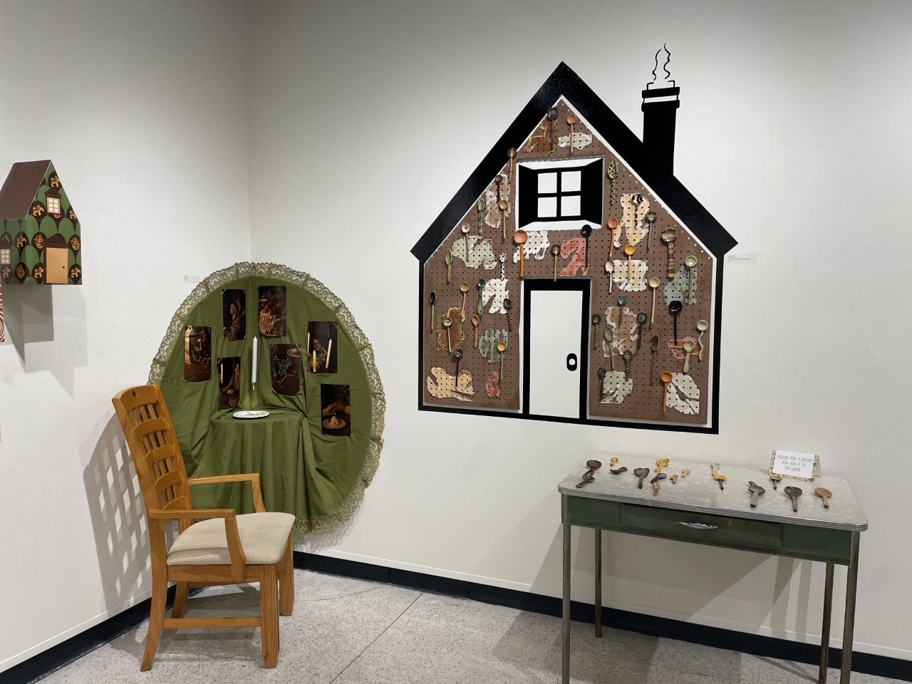 Get To Know All The Seniors at Valdosta State University’s Senior Art Exhibition! – Art Criticism